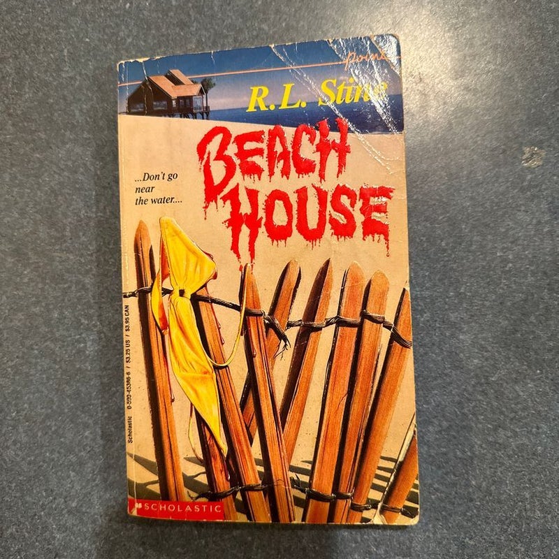 Beach House by R. L. Stine, Paperback | Pangobooks