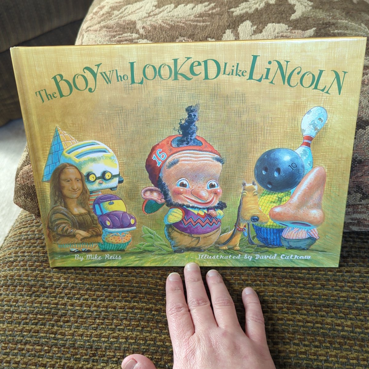 The Boy Who Looked Like Lincoln by Mike Reiss, Hardcover | Pangobooks