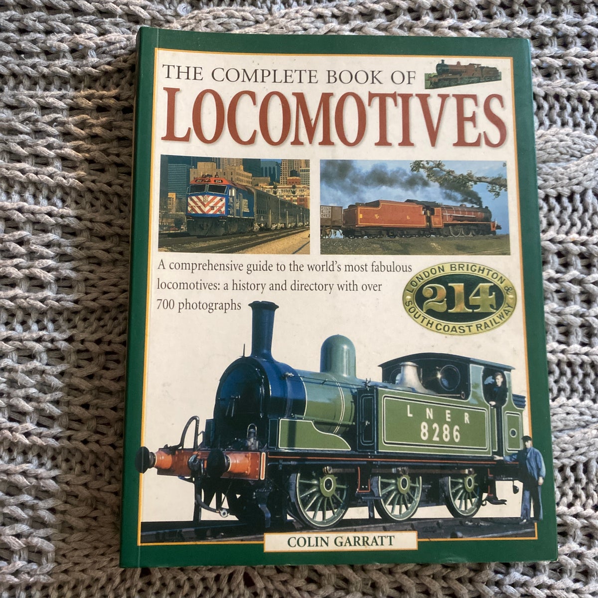 The Grand Ole Opry by Colin Escott, Vince Gill