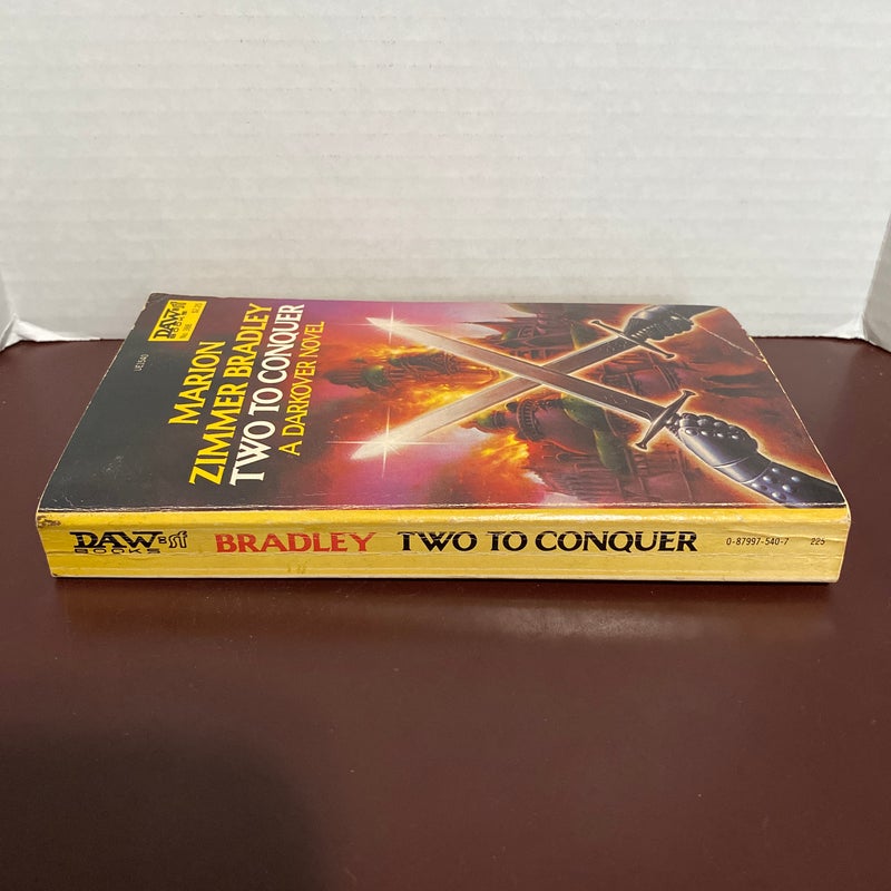 Two to Conquer by Marion Zimmer Bradley, Paperback | Pangobooks