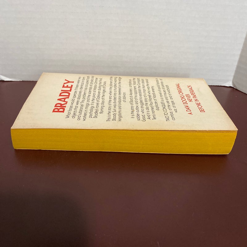 Two to Conquer by Marion Zimmer Bradley, Paperback | Pangobooks