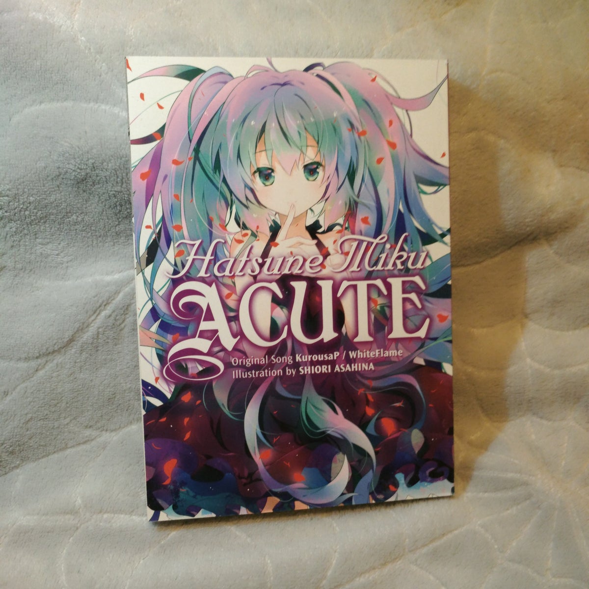 Hatsune Miku: Acute by Shiori Asahina