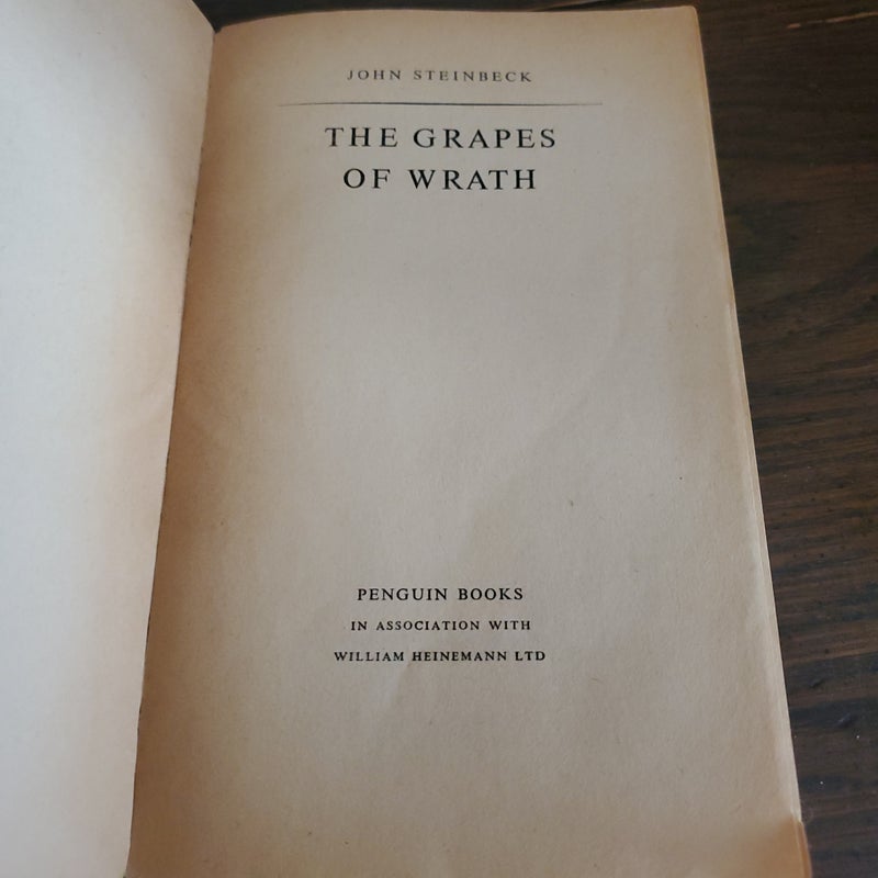 The Grapes of Wrath by John Steinbeck, Paperback | Pangobooks