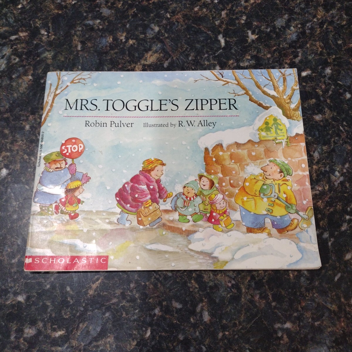 Mrs. Toggle's Zipper by Robin Pulver, Paperback | Pangobooks