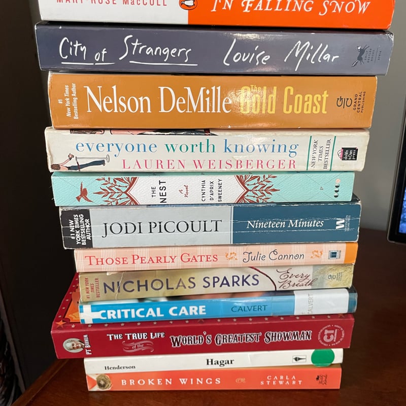 Bundle of 12 Paperbacks by Various , Paperback | Pangobooks