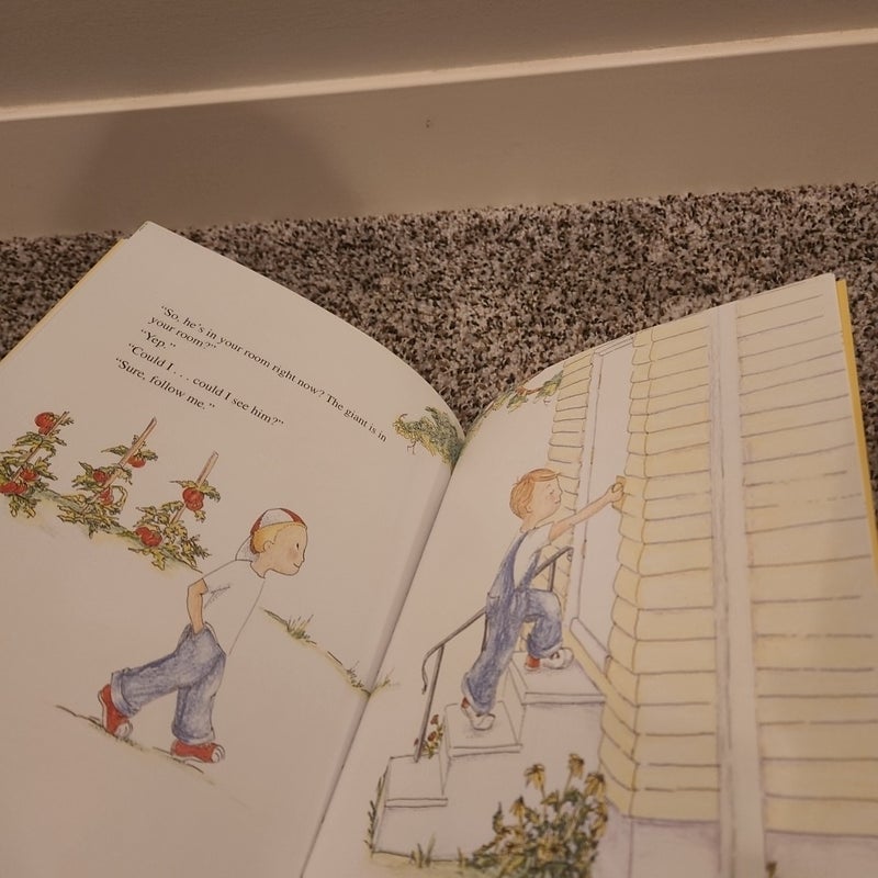 My Backyard Giant by Jacob Hostetler, Paperback | Pangobooks