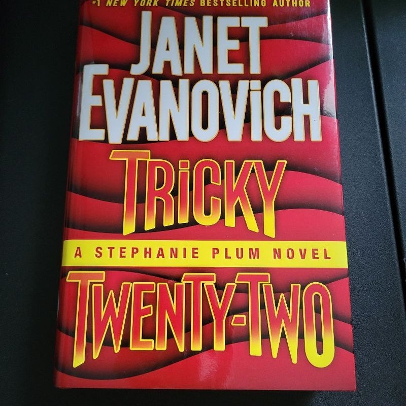 Tricky Twenty-Two by Janet Evanovich