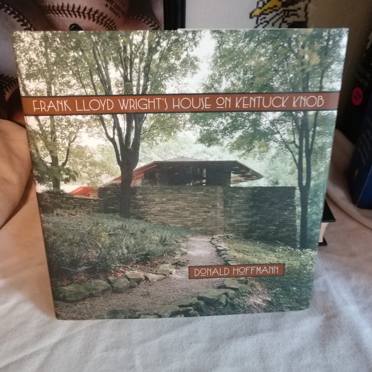 Frank Lloyd Wright's House on Kentuck Knob by Donald Hoffmann