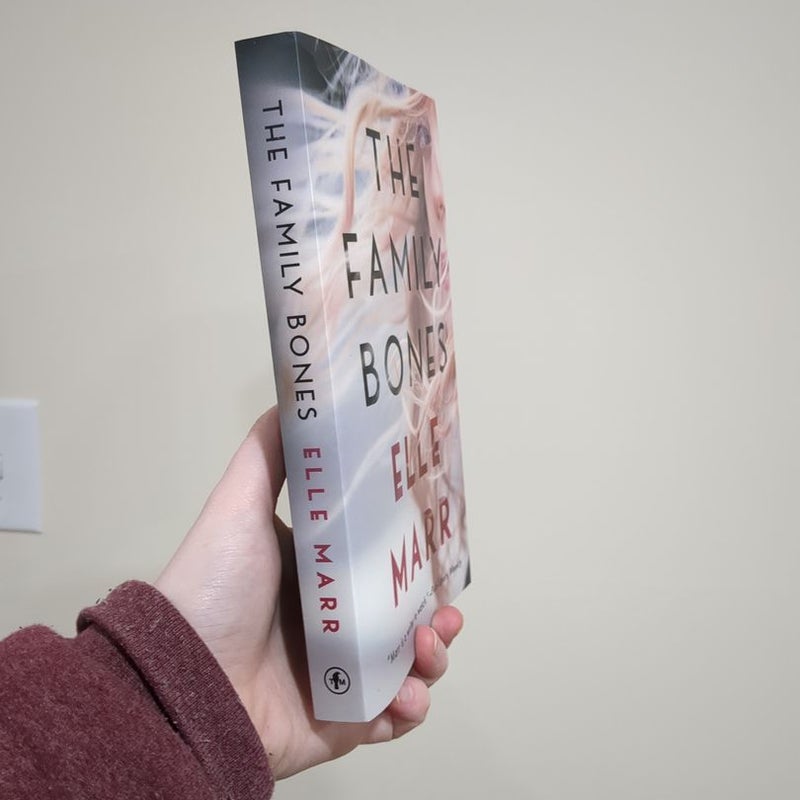 The Family Bones by Elle Marr, Paperback | Pangobooks