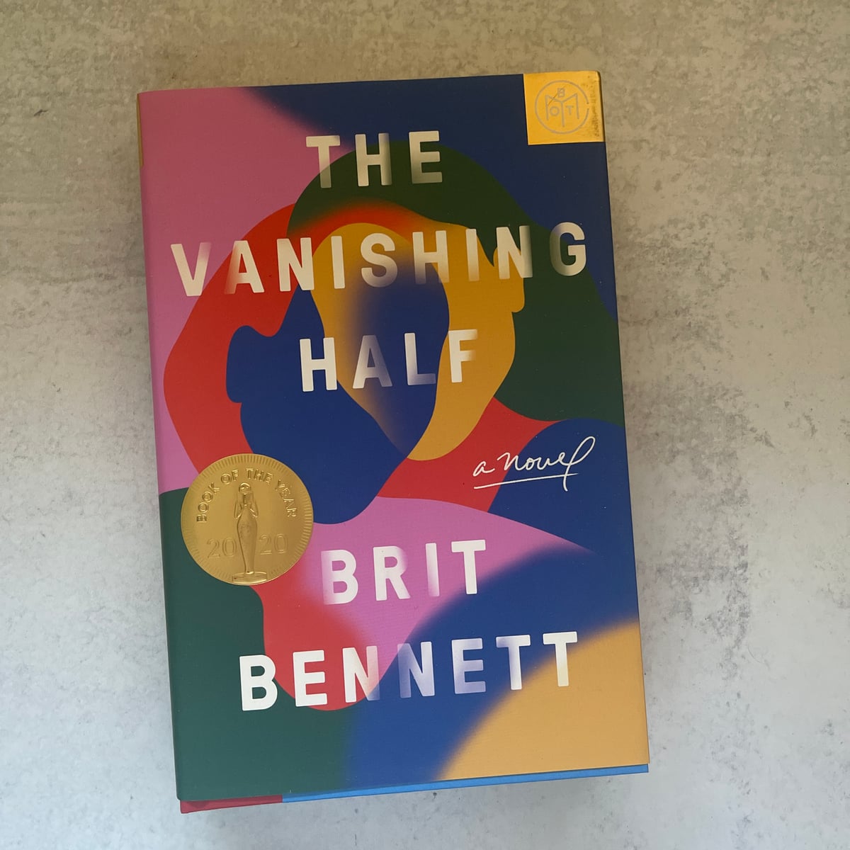 The Vanishing Half by Brit Bennett, Hardcover | Pangobooks