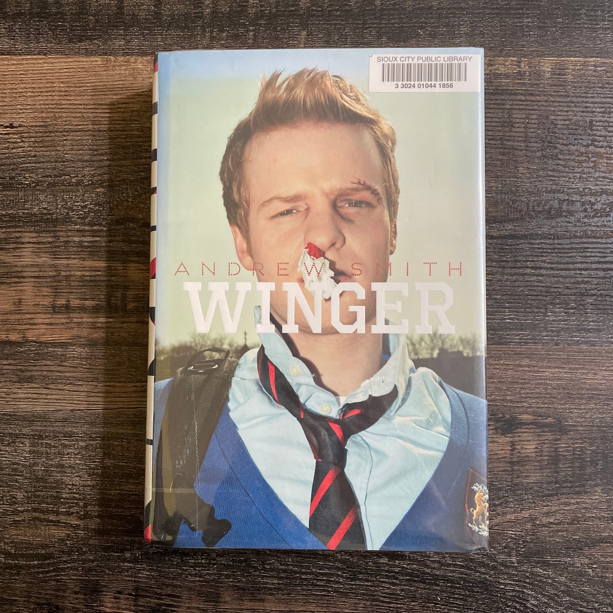 Winger by Andrew Smith, Hardcover | Pangobooks