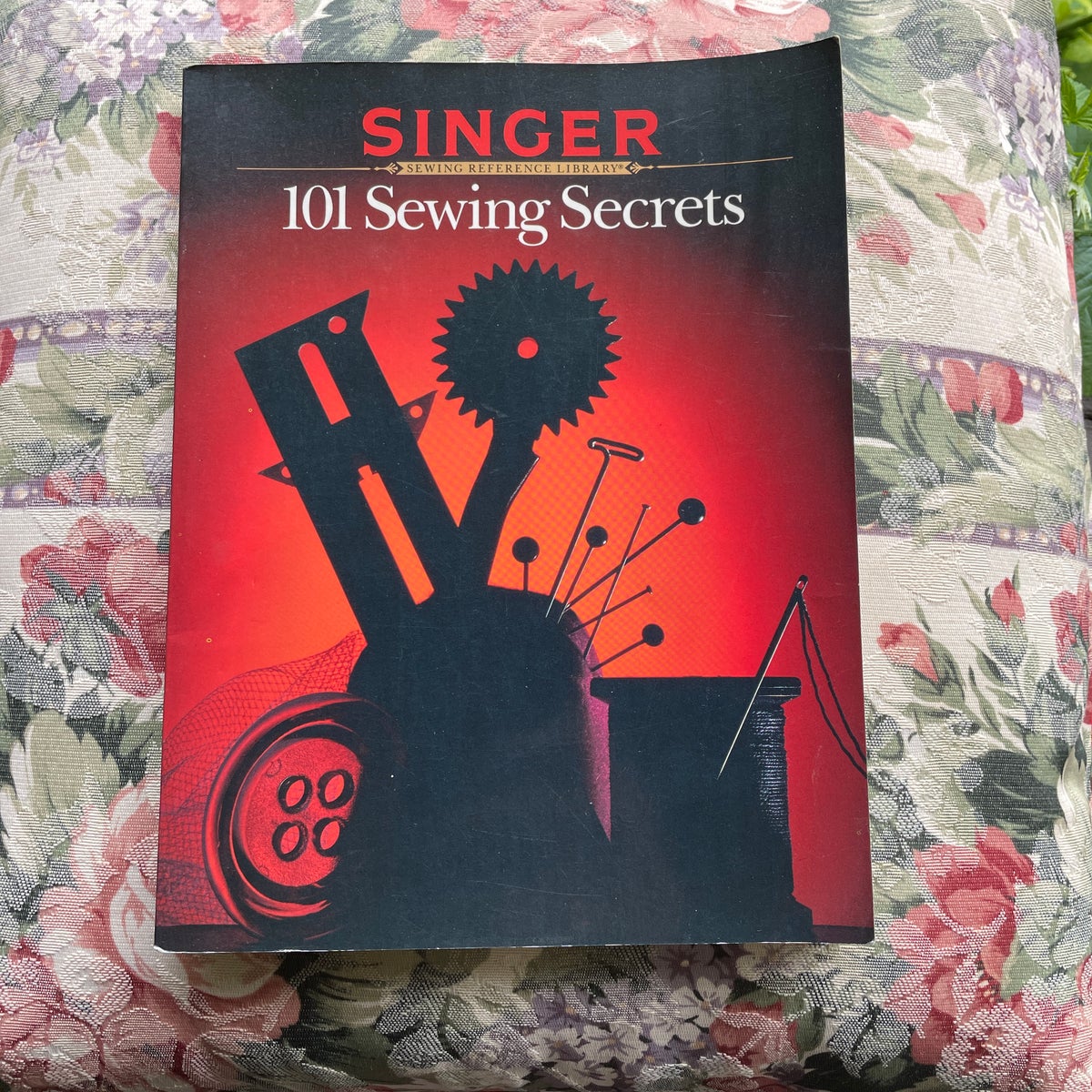 101 Sewing Secrets by Creative Publishing International Editors