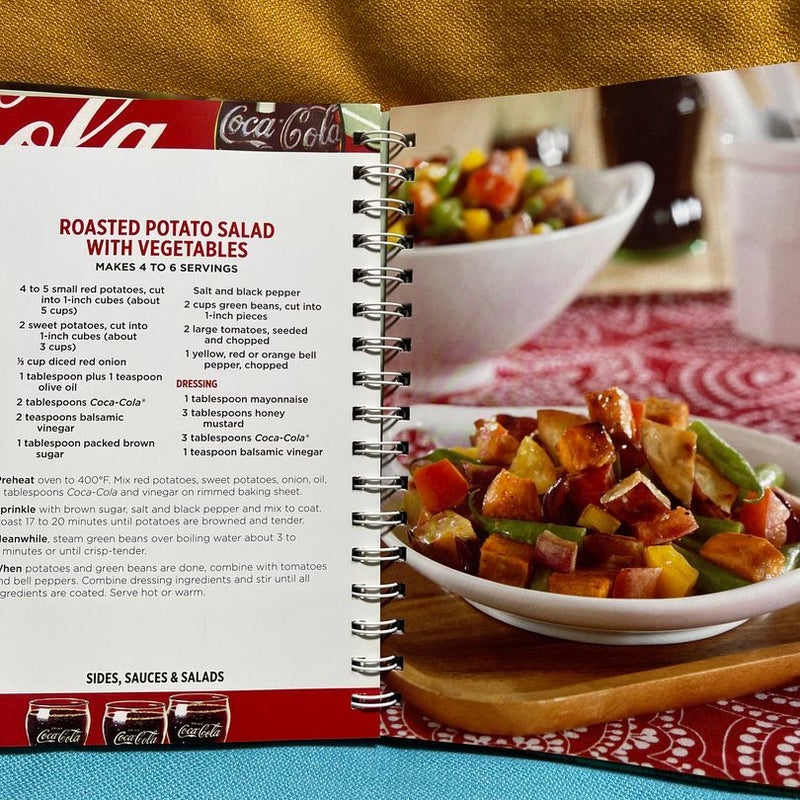 Coca-Cola Recipes by Publications International Ltd. Staff