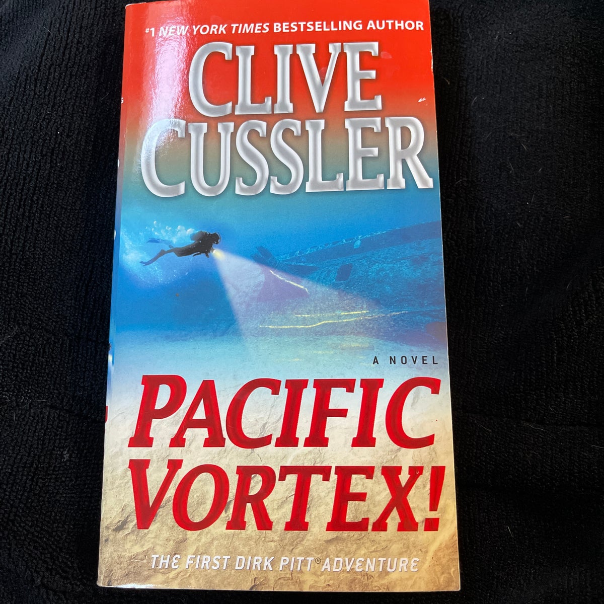 Pacific Vortex! by Clive Cussler, Paperback | Pangobooks