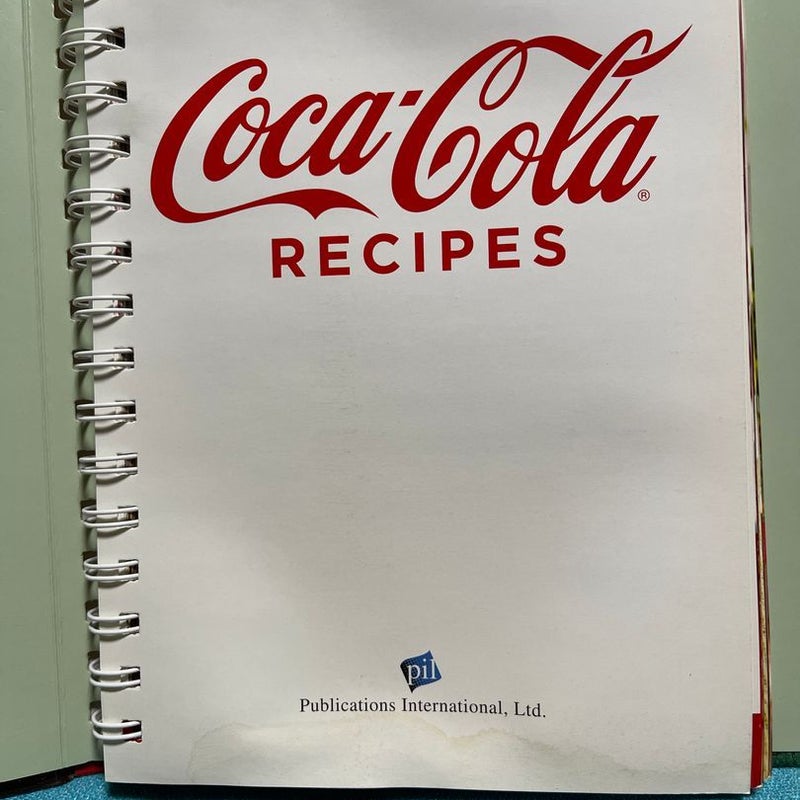 Coca-Cola Recipes by Publications International Ltd. Staff