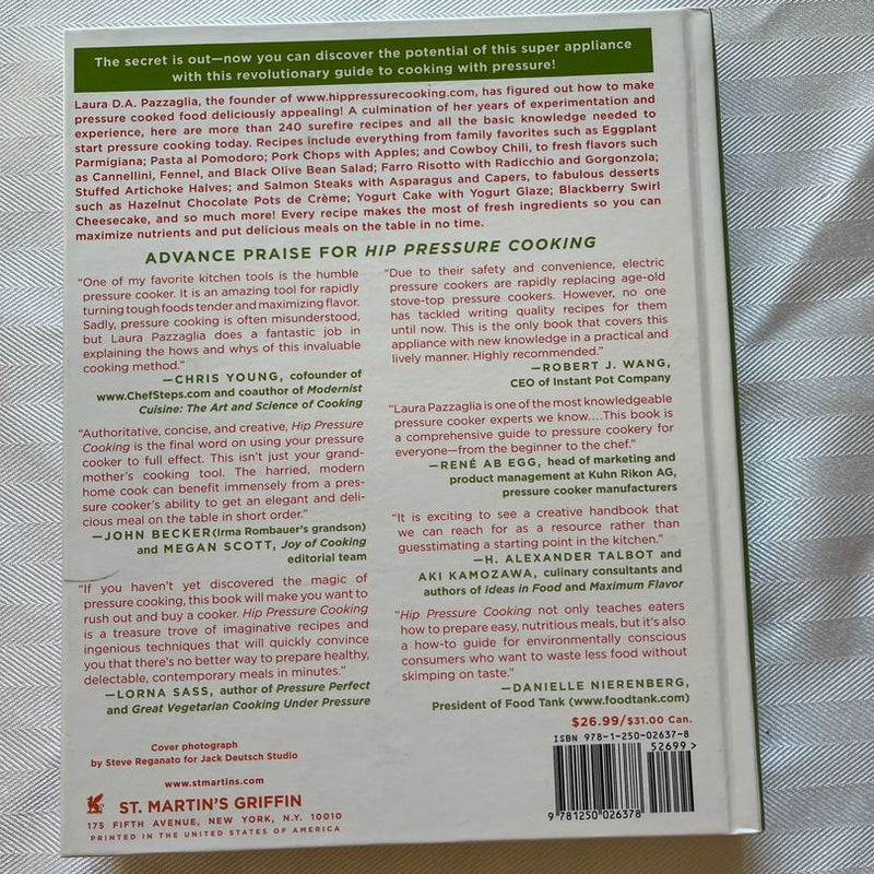 Hip Pressure Cooking by Laura D. A. Pazzaglia, Hardcover | Pangobooks