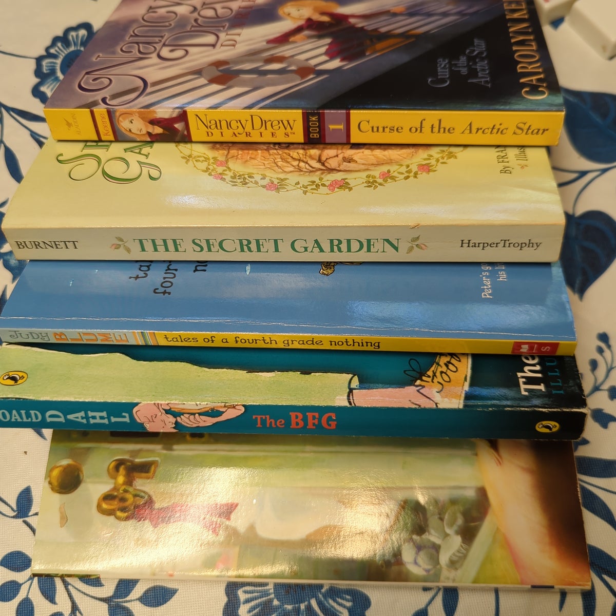 Tales of a fourth grade nothing plus 4 others by , Paperback | Pangobooks