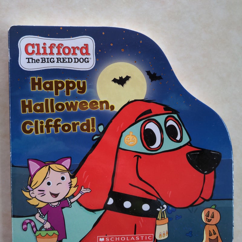 Clifford Shaped Halloween Board Book by Norman Bridwell