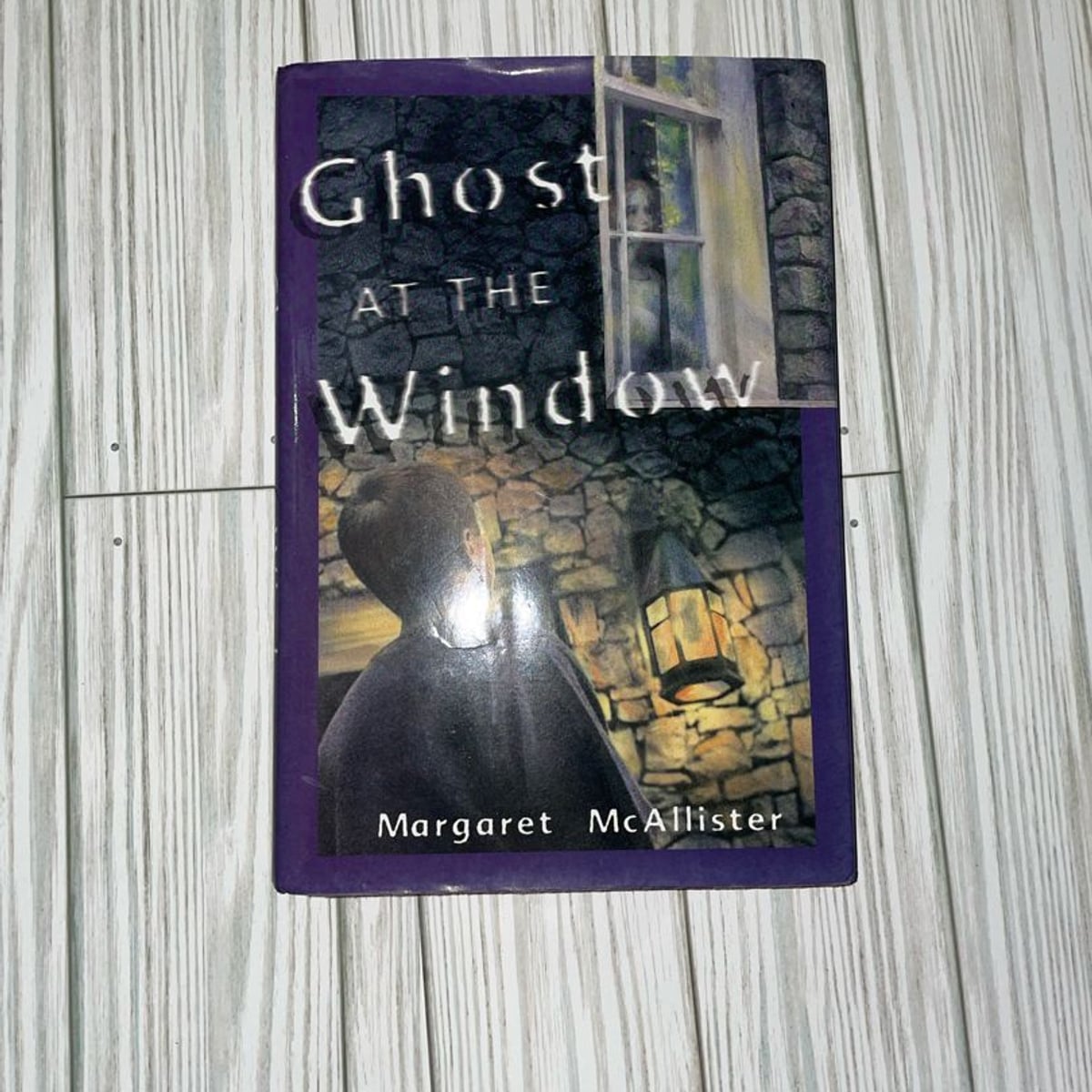 Ghost at the Window by Margaret McAllister, Hardcover | Pangobooks