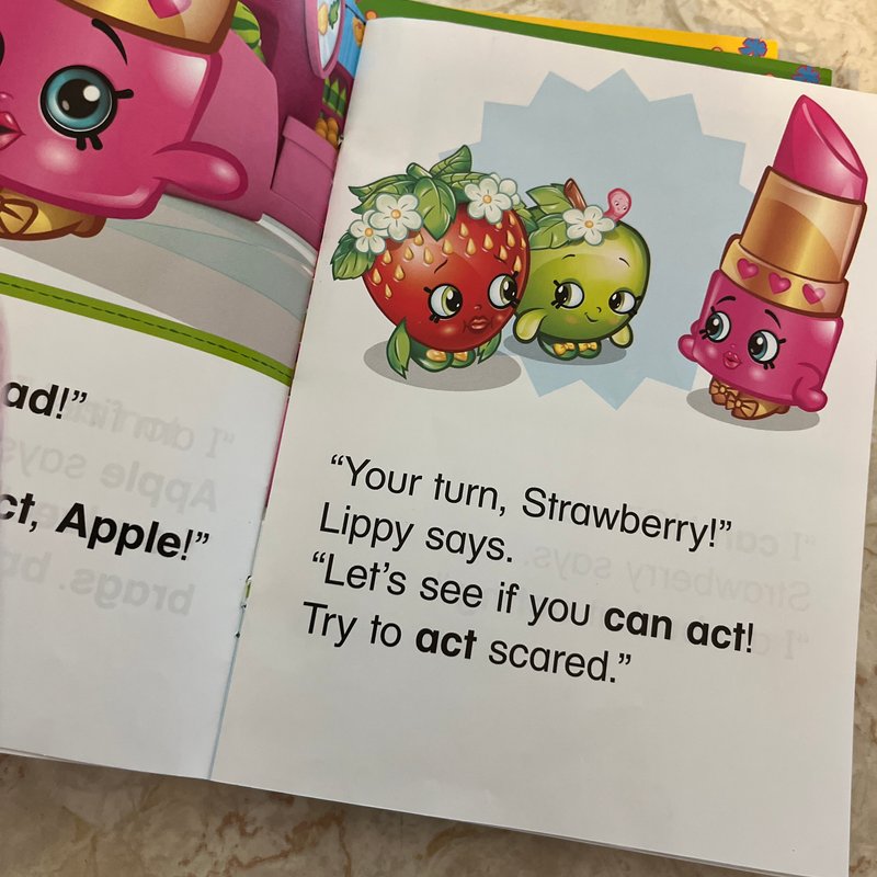 Shopkins Phonics Boxed Set by Scholastic