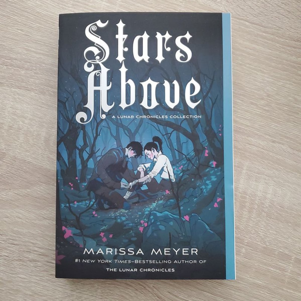 Stars above: a Lunar Chronicles Collection