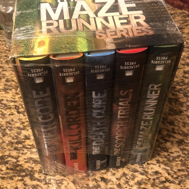 The Maze Runner Series Complete Collection Boxed Set (5-Book) by James ...
