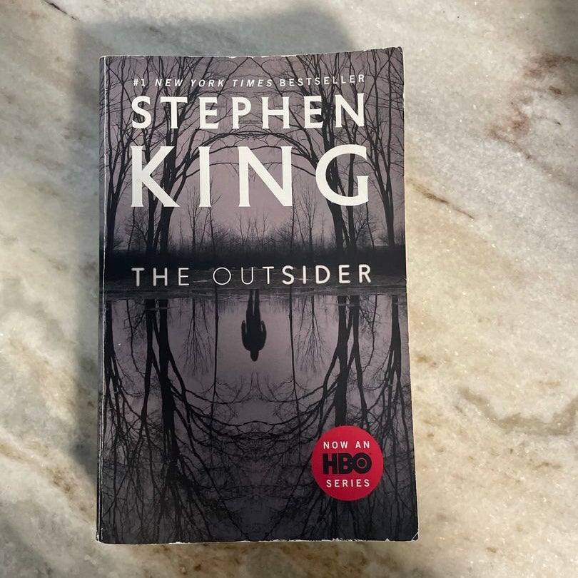 The Outsider by Stephen King, Paperback | Pangobooks