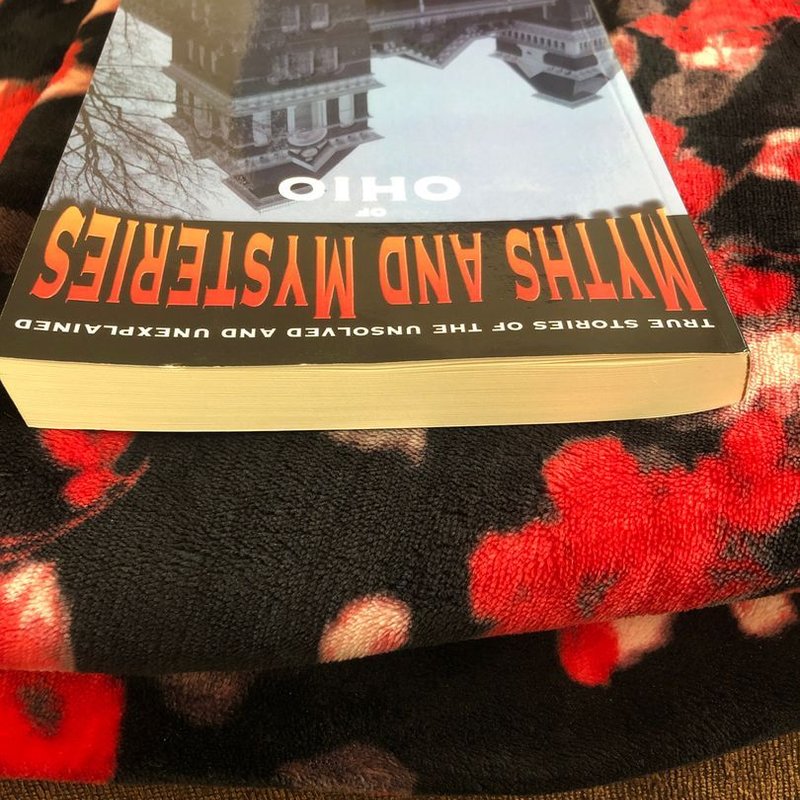 Myths and Mysteries of Ohio by Sandra Gurvis