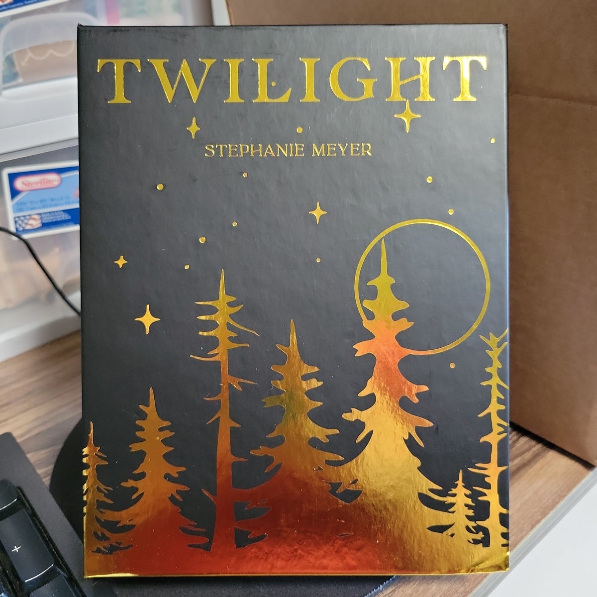 Twilight print album by Stephanie Meyer, Hardcover | Pangobooks