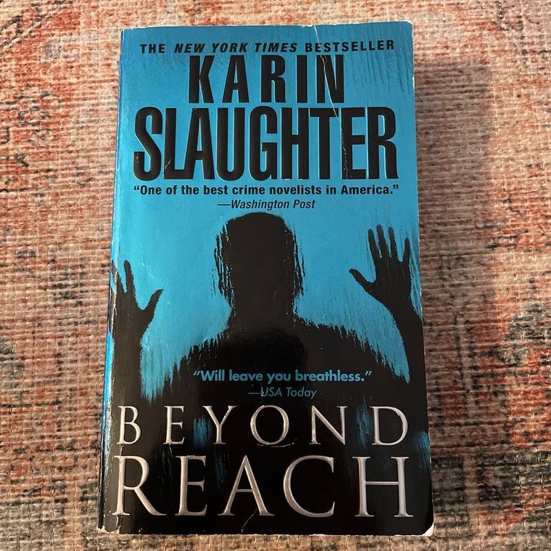 Beyond Reach by Karin Slaughter , Paperback | Pangobooks