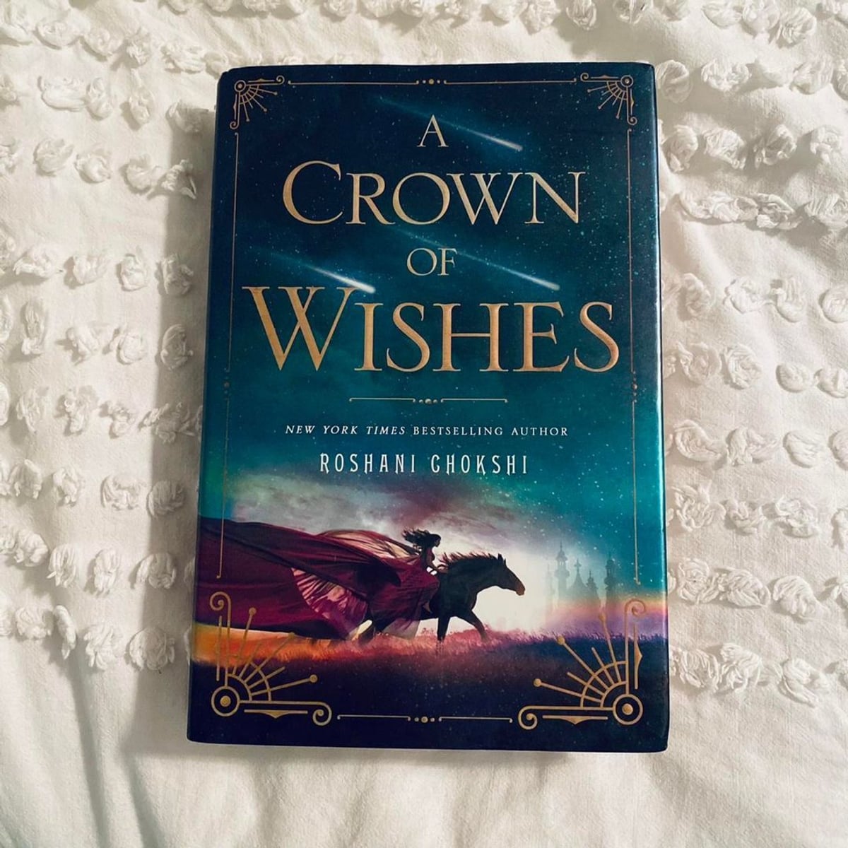 A Crown of Wishes by Roshani Chokshi, Hardcover | Pangobooks