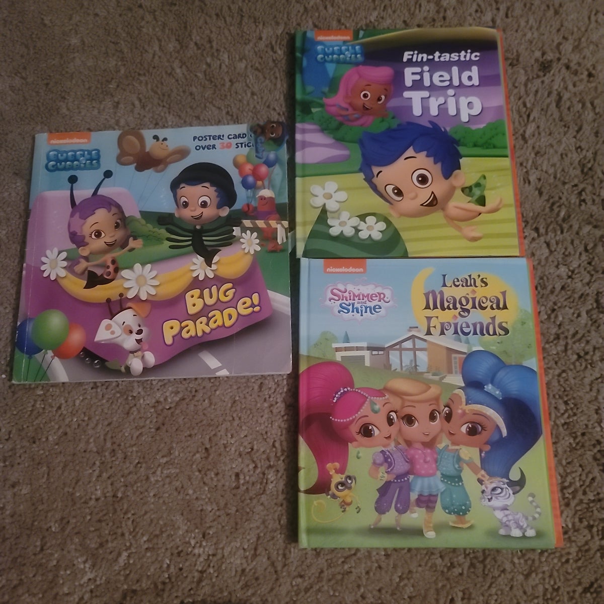 Bug Parade! (Bubble Guppies) by Random House