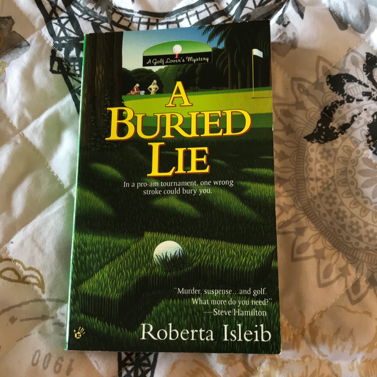 A Buried Lie by Roberta Isleib