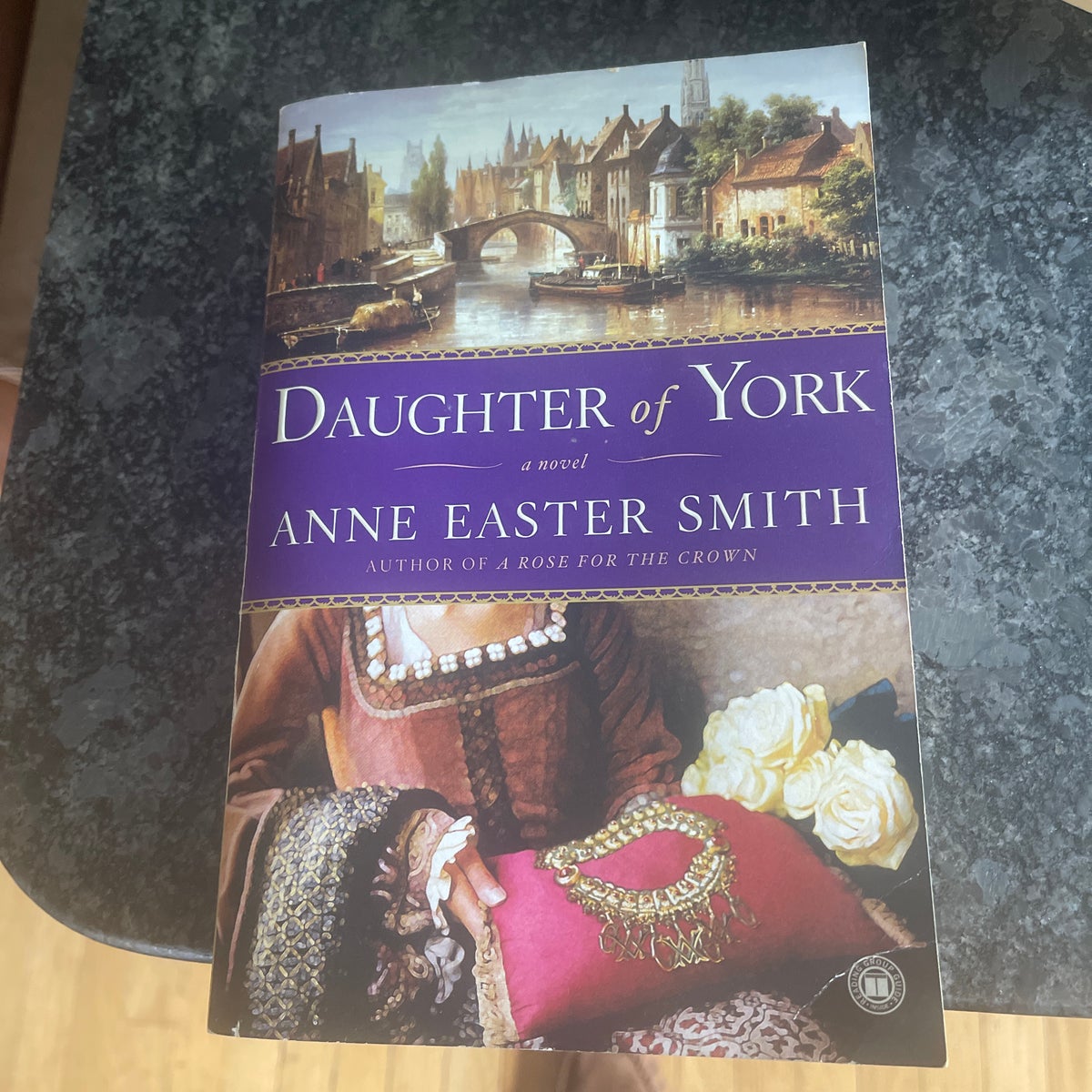 Daughter of York by Anne Easter Smith, Paperback | Pangobooks