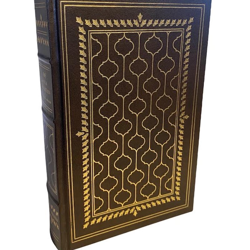 The Magic Mountain by Thomas Mann, Hardcover | Pangobooks
