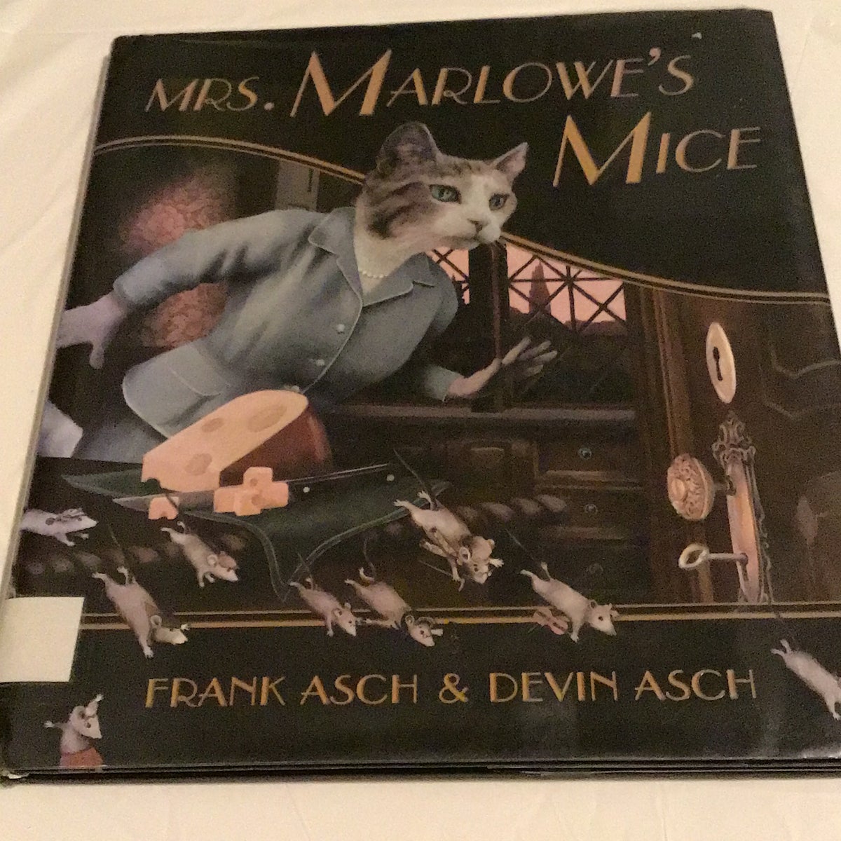 Mrs. Marlowe's Mice by Frank Asch