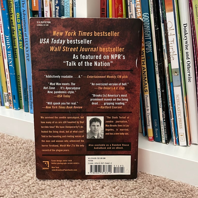 World War Z by Max Brooks, Paperback | Pangobooks