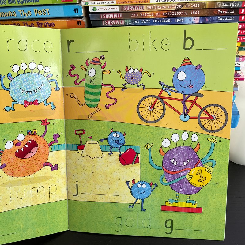 Usborne Wipe-Clean Words to Copy by Usborne, Paperback | Pangobooks