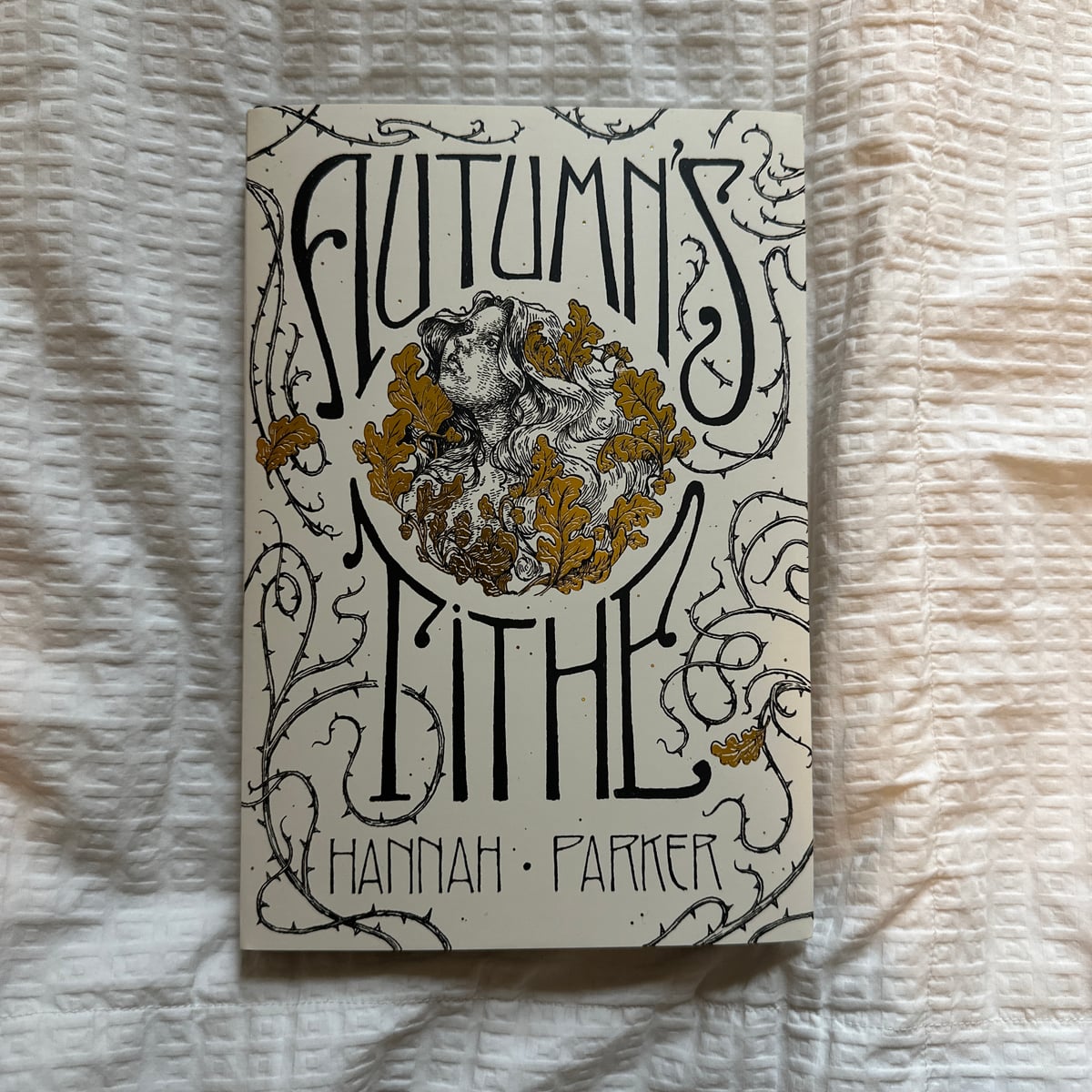 Autumn’s Tithe by Hannah Parker, Hardcover | Pangobooks