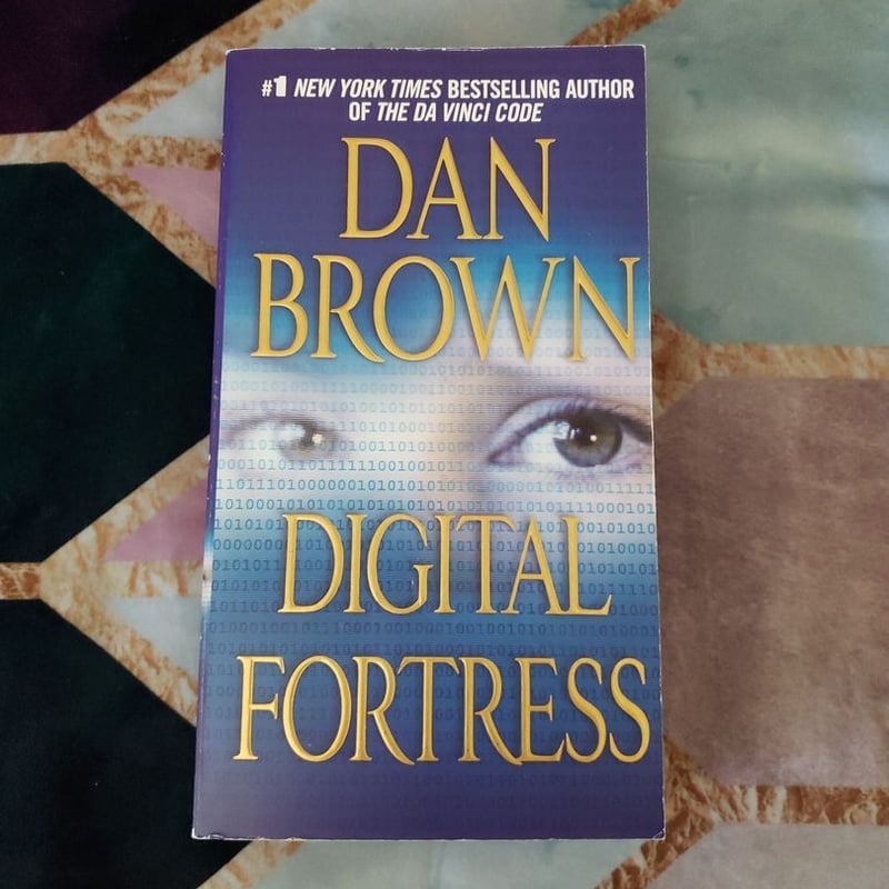 Digital Fortress by Dan Brown, Paperback | Pangobooks