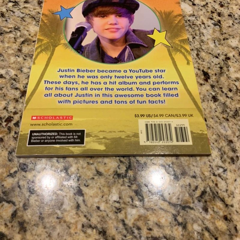 Justin Bieber by Scholastic, Inc. Staff, Paperback | Pangobooks