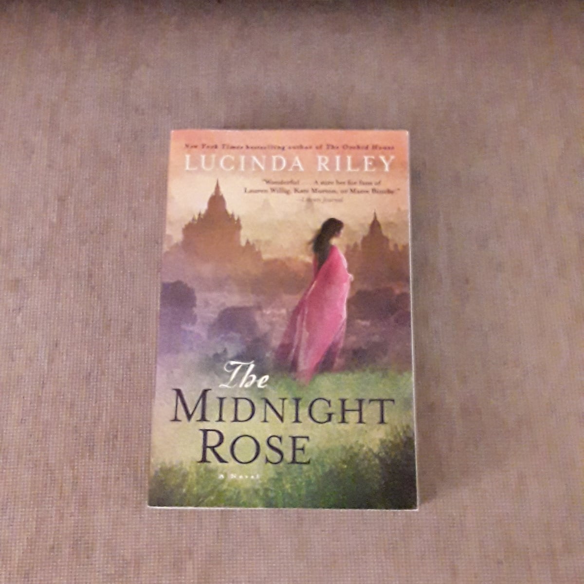 The Midnight Rose by Lucinda Riley, Paperback | Pangobooks