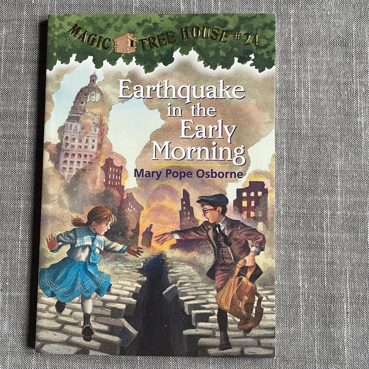 Magic Tree House Earthquake in the Early Morning by Mary Pope Osborne ...
