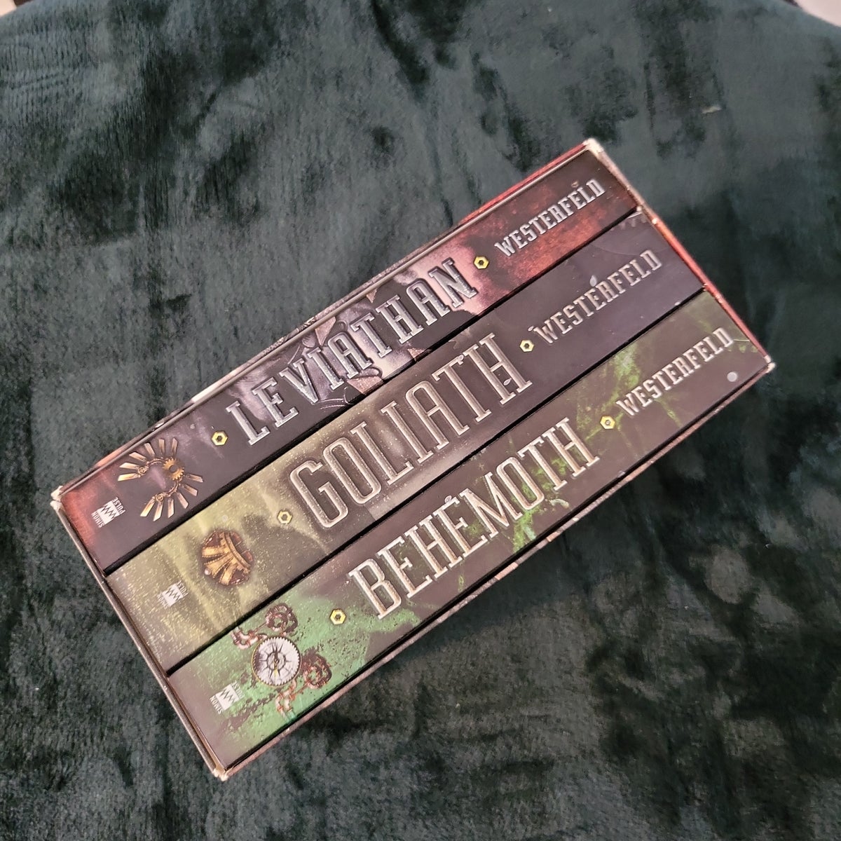 Leviathan by Scott Westerfeld