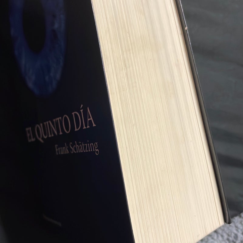 El Quinto Día by Frank Schätzing, Paperback | Pangobooks