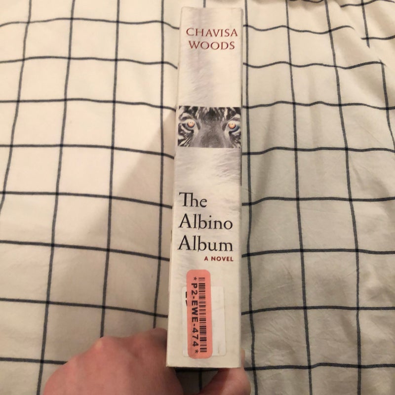 The Albino Album by Chavisa Woods, Paperback | Pangobooks