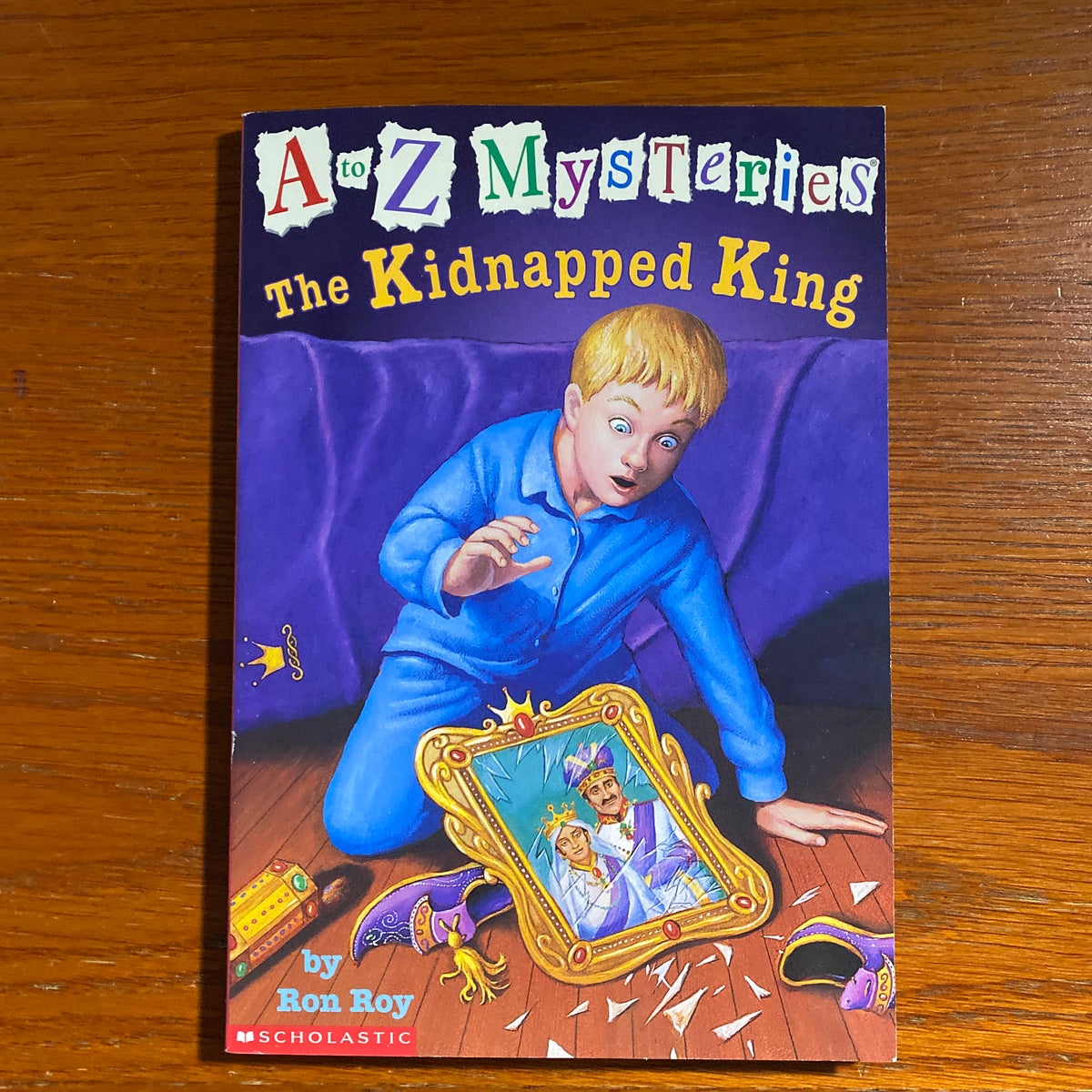 The Kidnapped King by Ron Roy, Paperback | Pangobooks