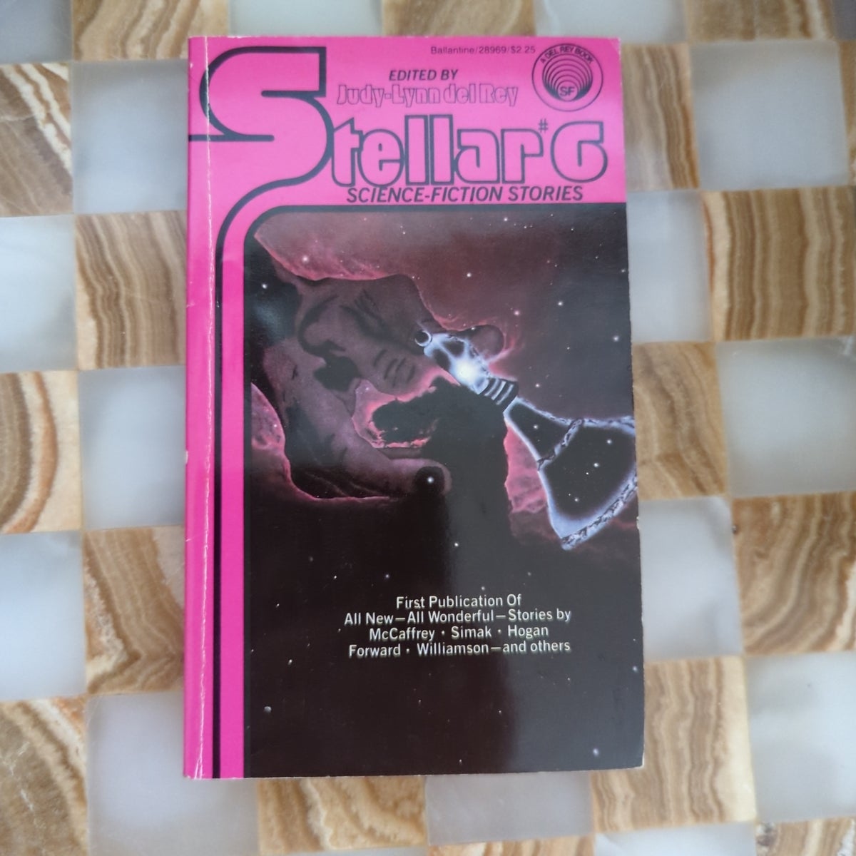 Stellar 6 by Judy-Lynn del Rey, Paperback | Pangobooks