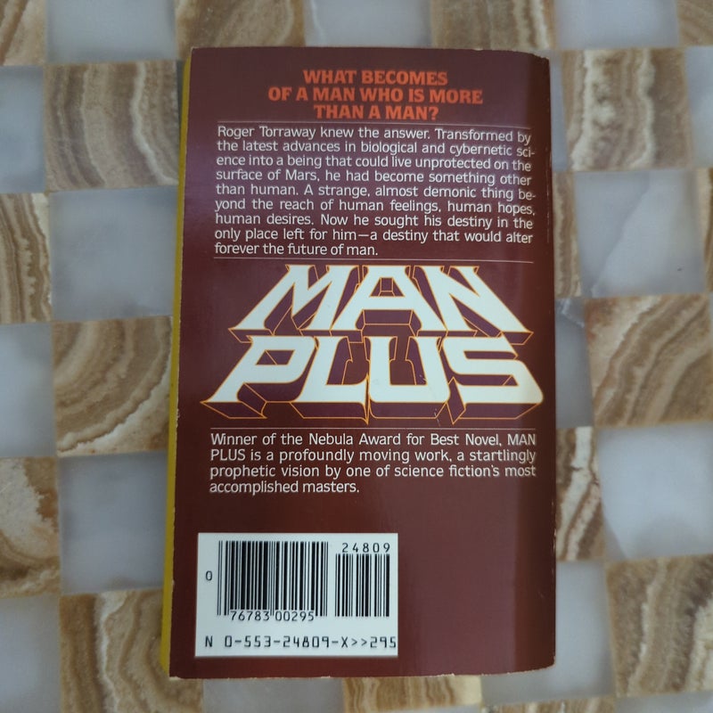 Man Plus by Frederick Pohl , Paperback | Pangobooks