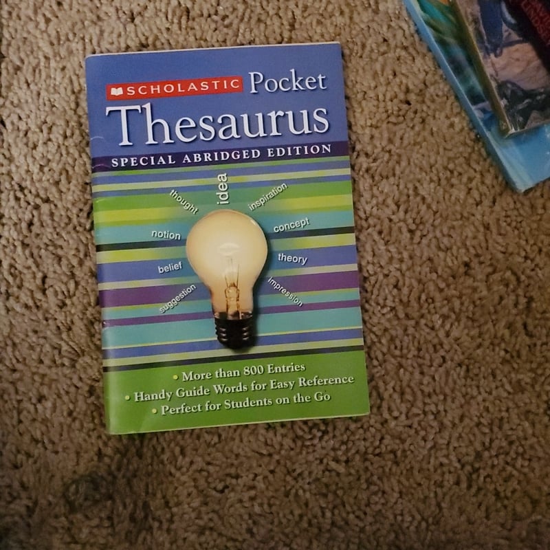 Thesaurus by Scholastic, Paperback | Pangobooks